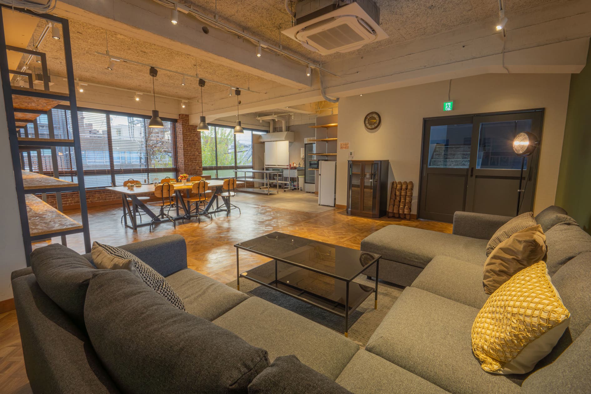 スペモ🌿撮影📸イベント🎉パーティー🥂女子会💐ミーティング👩‍💻セミナー📚753_YeYe Lounge名古屋の写真1