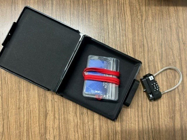 411【新横浜駅5分】1~2名利用！モニター完備/WEB会議/テレワーク/面接/駅近/広い個室で快適空間/ライブ前の待機にも！の写真16