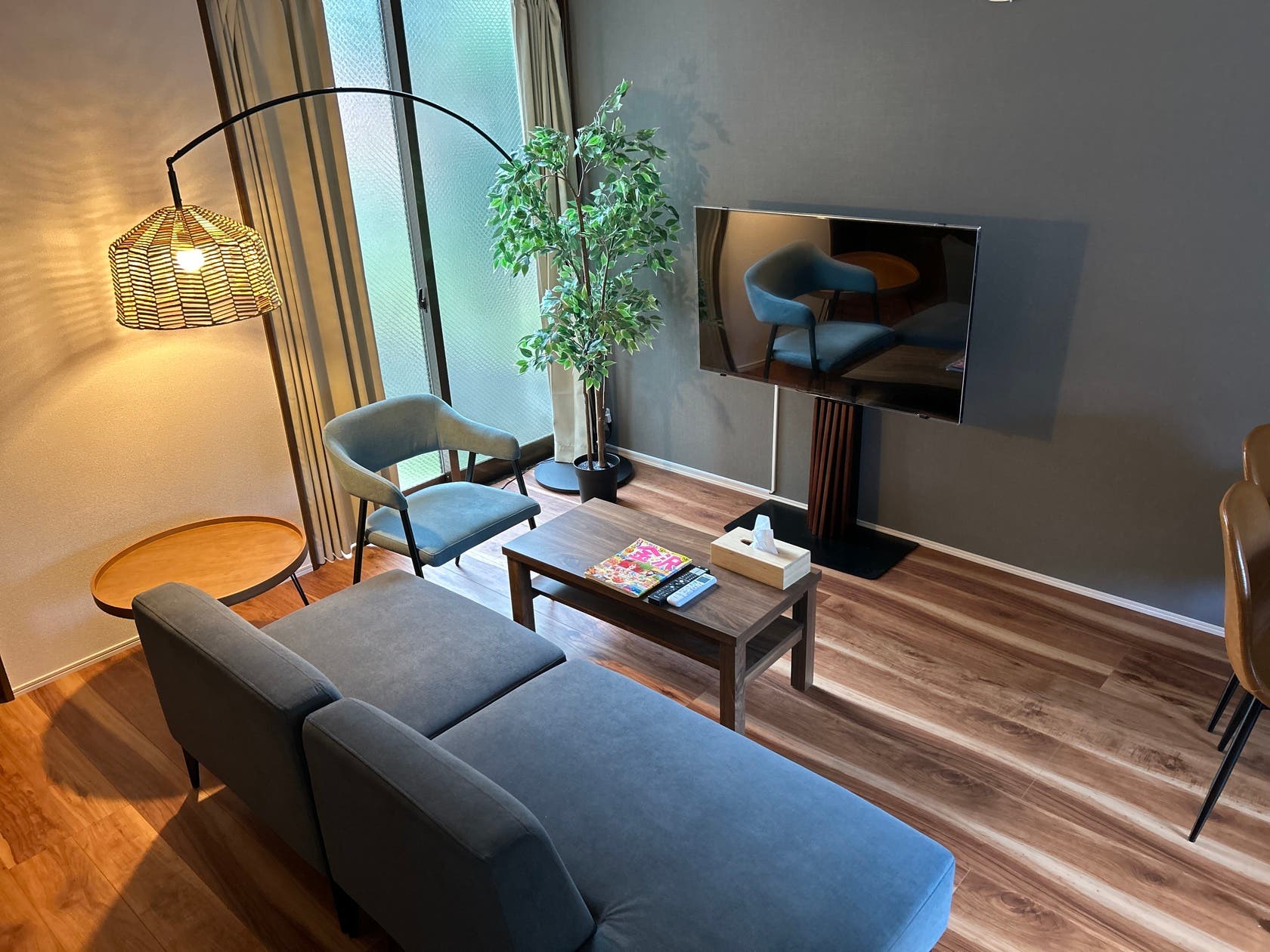 駐車場あり、一軒家の１フロア貸の写真1