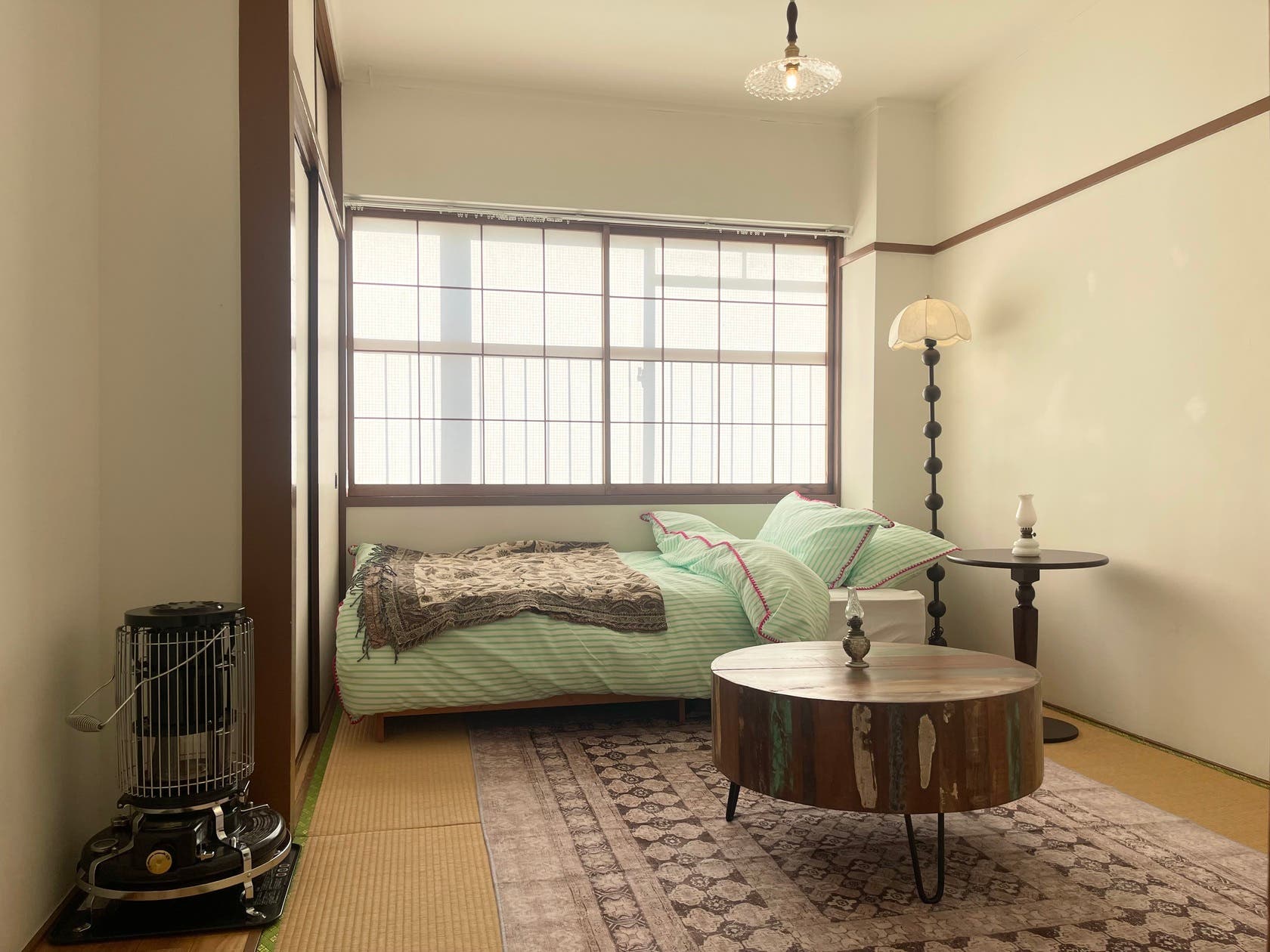 【NEW】🔰初回割あり　水道橋1分　自然光撮影スタジオ｜ポートレート＆商品撮影×和室×キッチン×300種の小物使い放題の写真4