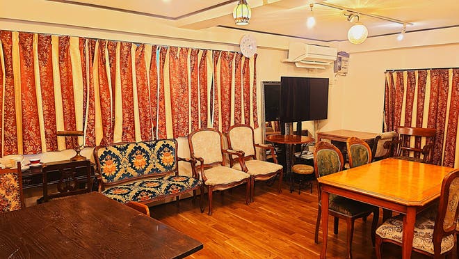 中野駅徒歩5分のワンフロアー貸し切り。各種イベントやパーティー・撮影・教室・会議・演劇の練習等に!!クリスマス・忘年会・新年会の写真2