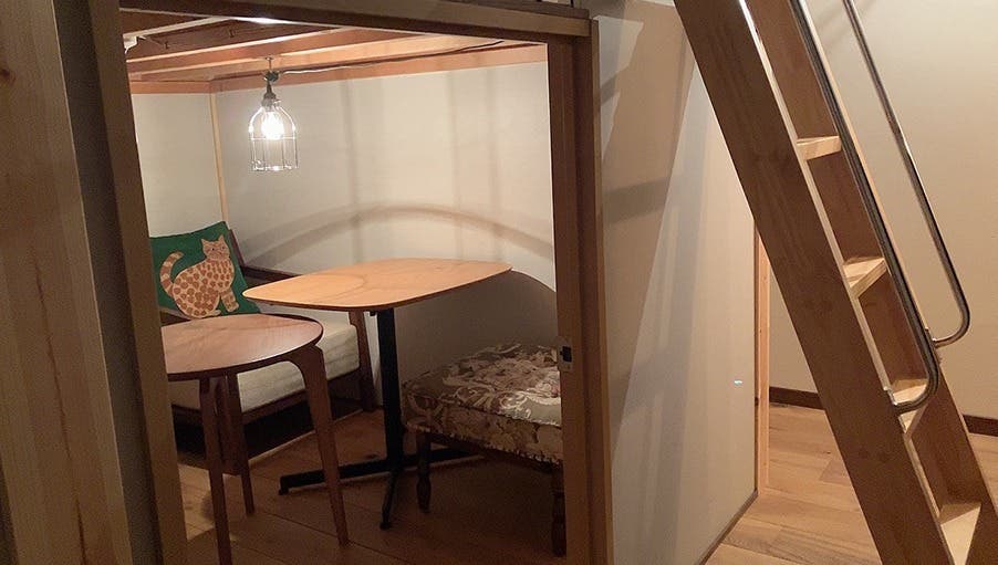 【JR元町駅徒歩1分🚶】 秘密基地感満載メゾネット下/お仕事や自分時間に🌟/喫煙スペース有/高速WIFI📶/332号室の写真1