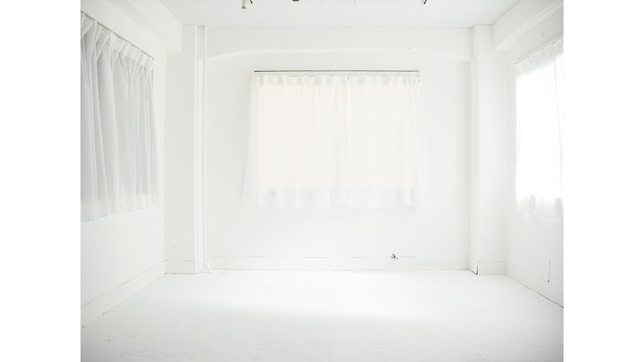 白床のコンクリート床と2面シンプルスタジオ　 スチール&ムービー同額！1h7700円2h〜の写真15