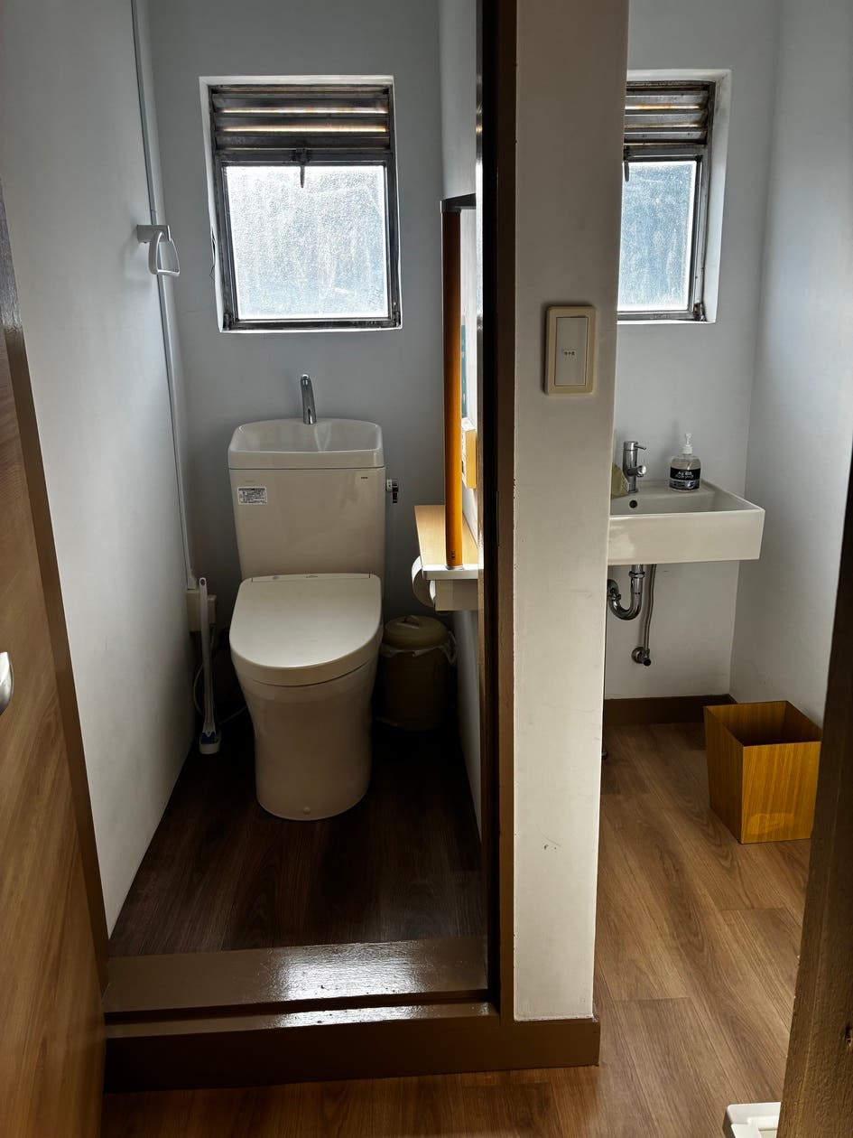 【少人数のママ会や子連れ様向け施術等におススメ！】子連れ向け備品充実のお部屋の写真3