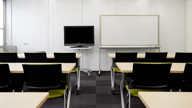 【スタッフ常駐で安心】四谷三丁目駅から徒歩2分!無料Wi-Fi&ホワイトボード完備!34.6㎡&18名着席可能【第二会議室】の写真5