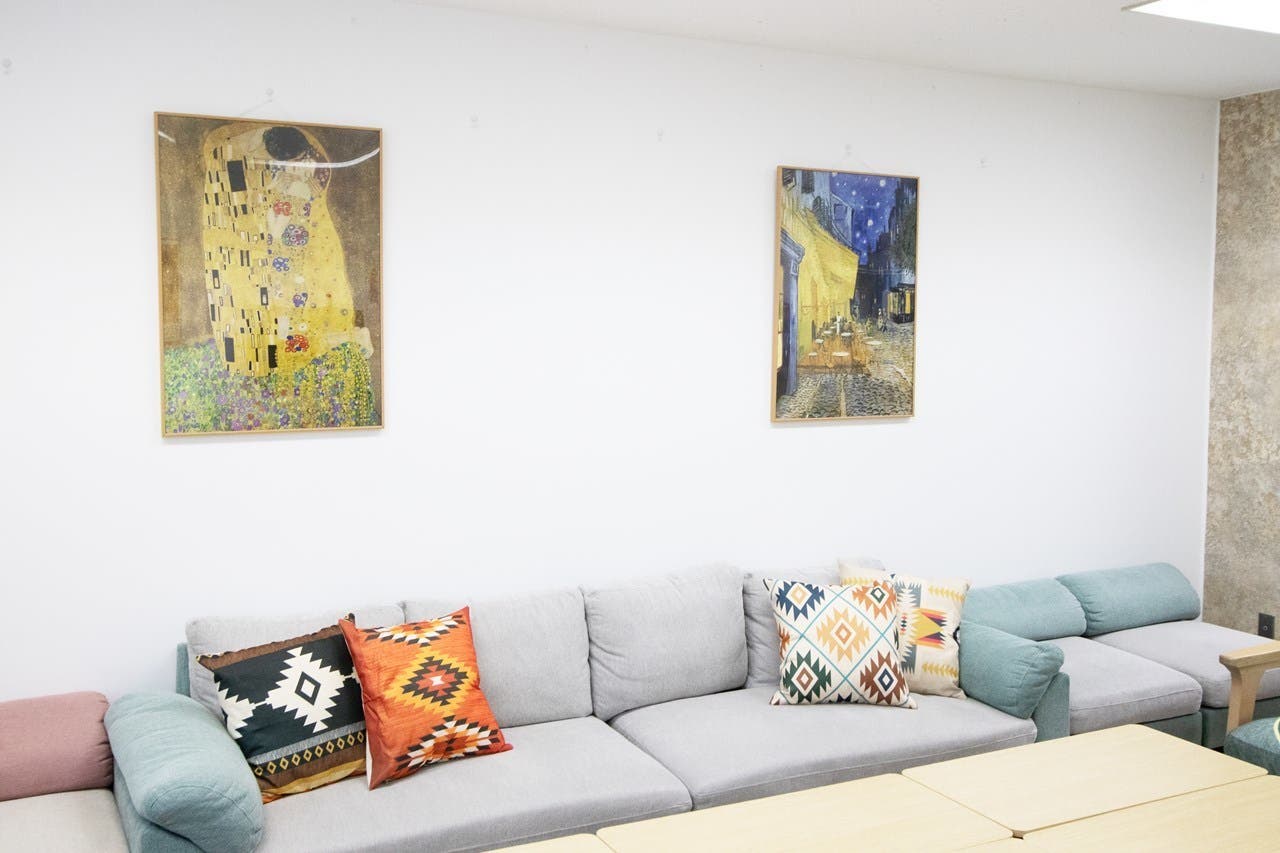 クリスマス🎅🎄新宿御苑前駅徒歩4分 広々としたパーティルーム 💛女子会💚推し活💗 📺55インチ大型テレビの写真16