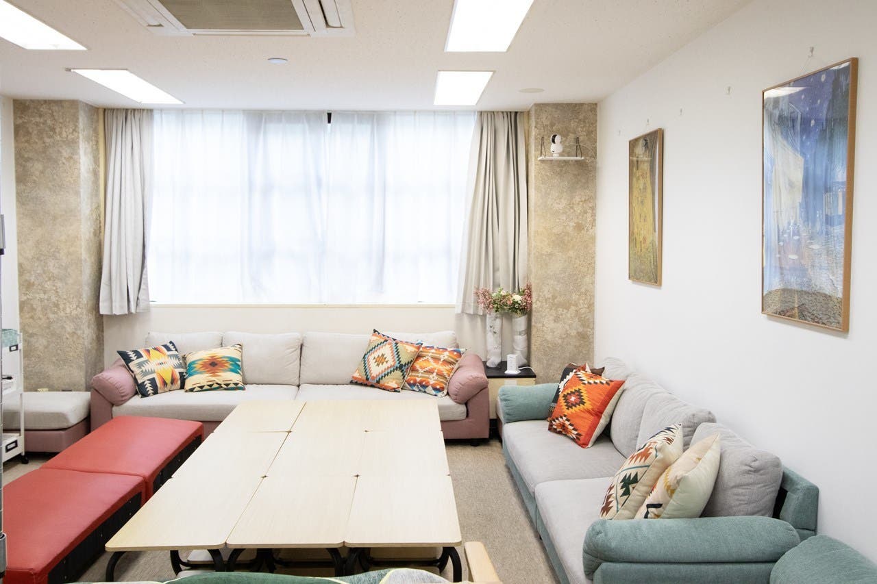 クリスマス🎅🎄新宿御苑前駅徒歩4分 広々としたパーティルーム 💛女子会💚推し活💗 📺55インチ大型テレビの写真14