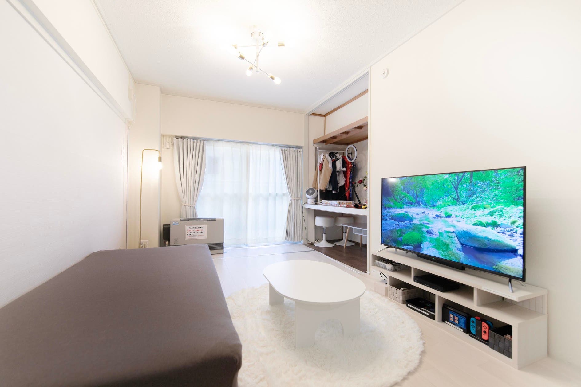 ✨地域最安値挑戦✨【狸小路徒歩1分・パーティルーム】50型TVで大人気ゲームに動画鑑賞【19時以降人数制限有】『409』の写真5