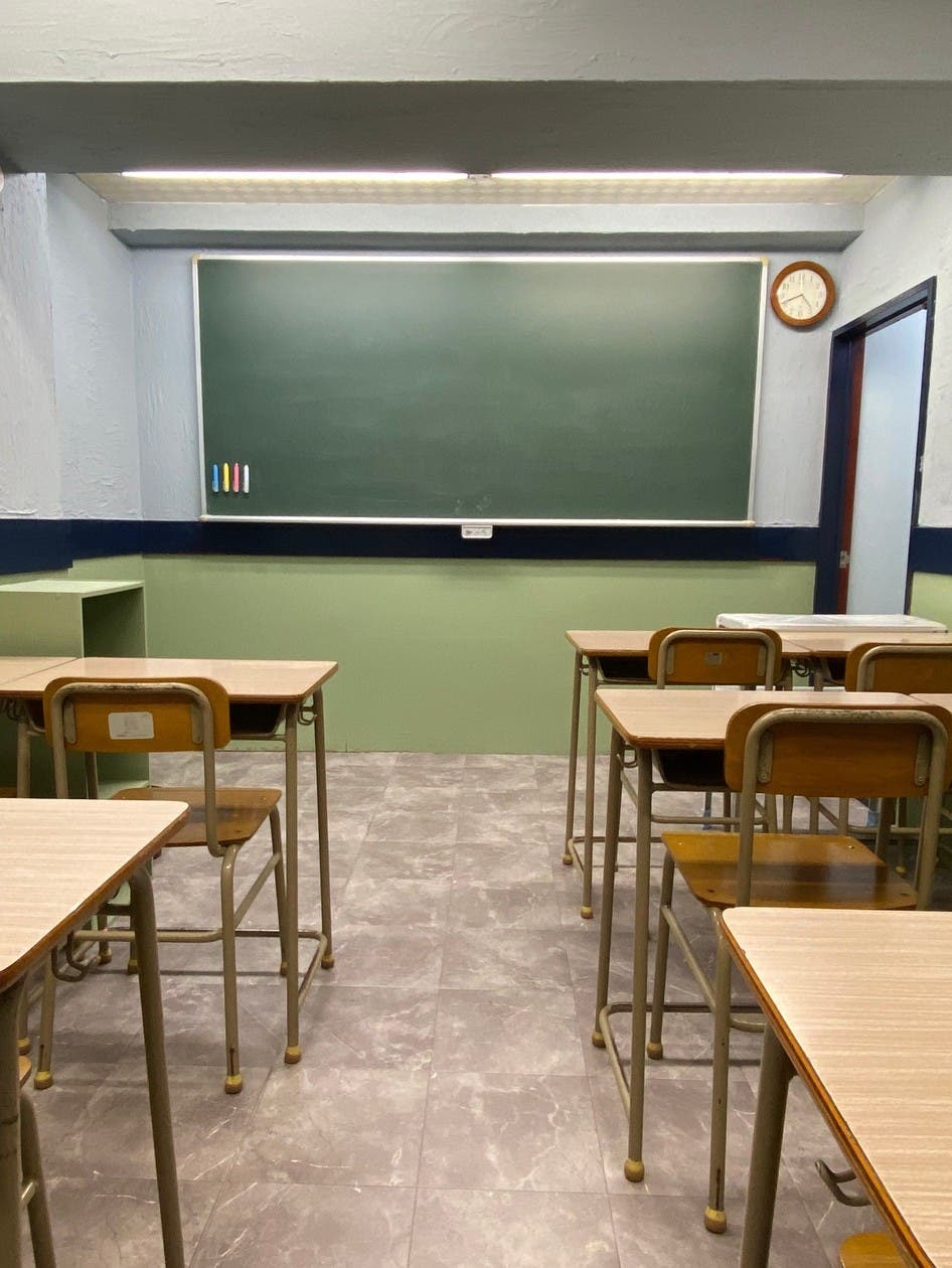 【カルチャー・撮影に】大きな黒板のある教室！の写真1
