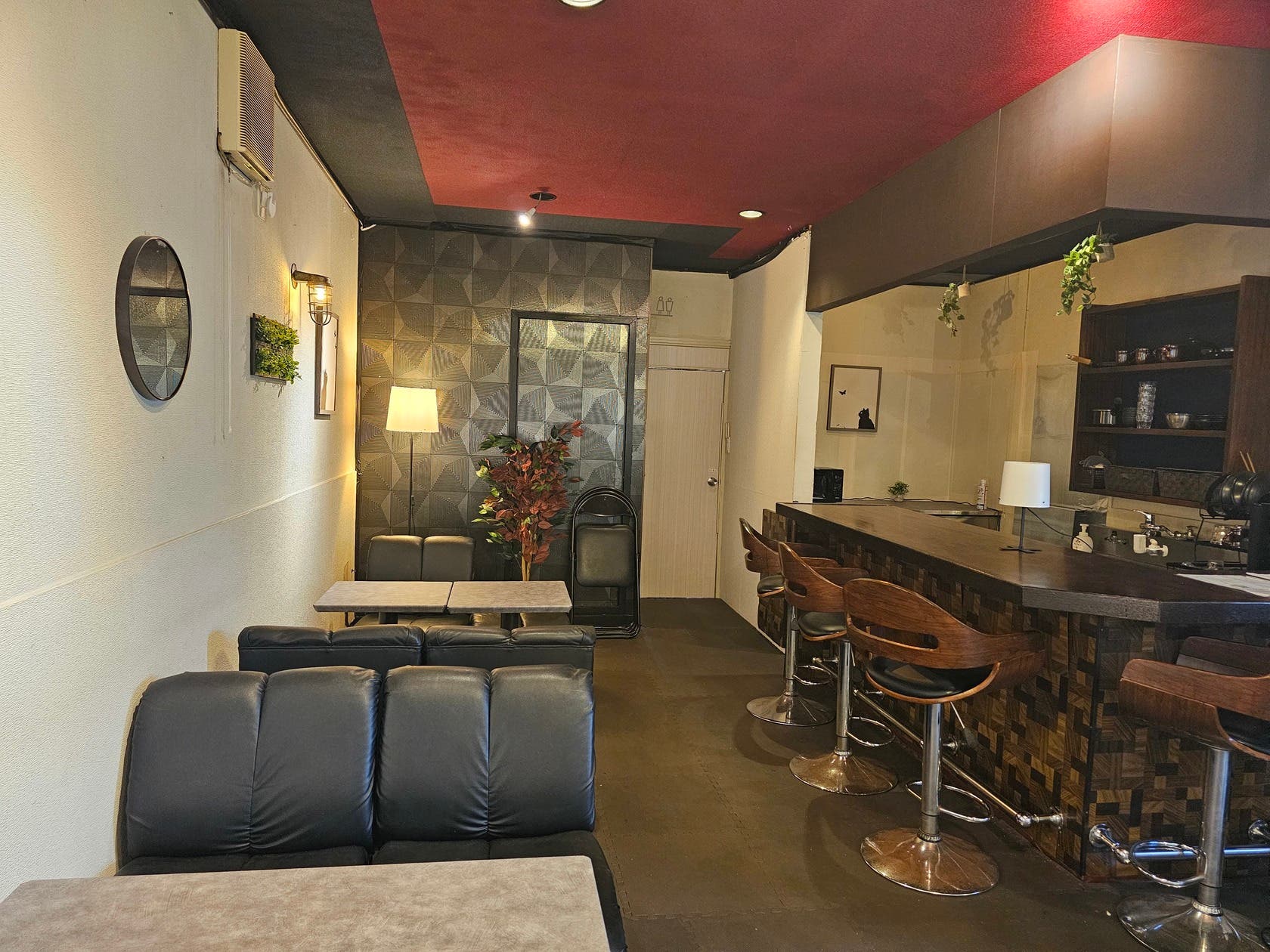 貸し切りカフェやバーのように使えます。コンビニ徒歩2分。プロジェクター・Wi-Fiあり。会議・推し活などに。男衾駅徒歩15分。の写真9