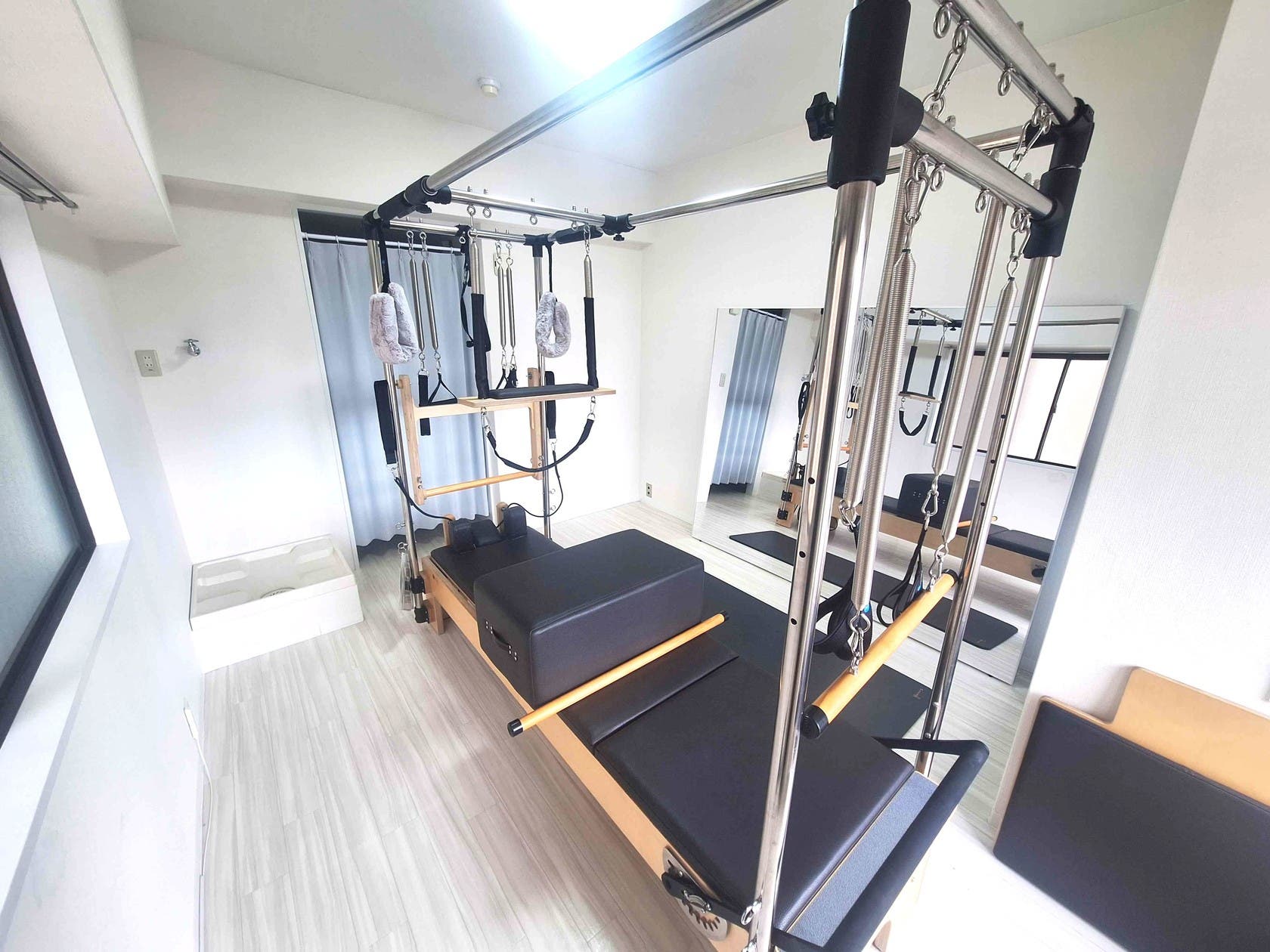 ピラティスマシン完備 乃木坂駅徒歩1分・六本木駅徒歩5分 レッスン/個人利用/自主練におすすめ 落ち着いた空間の写真4