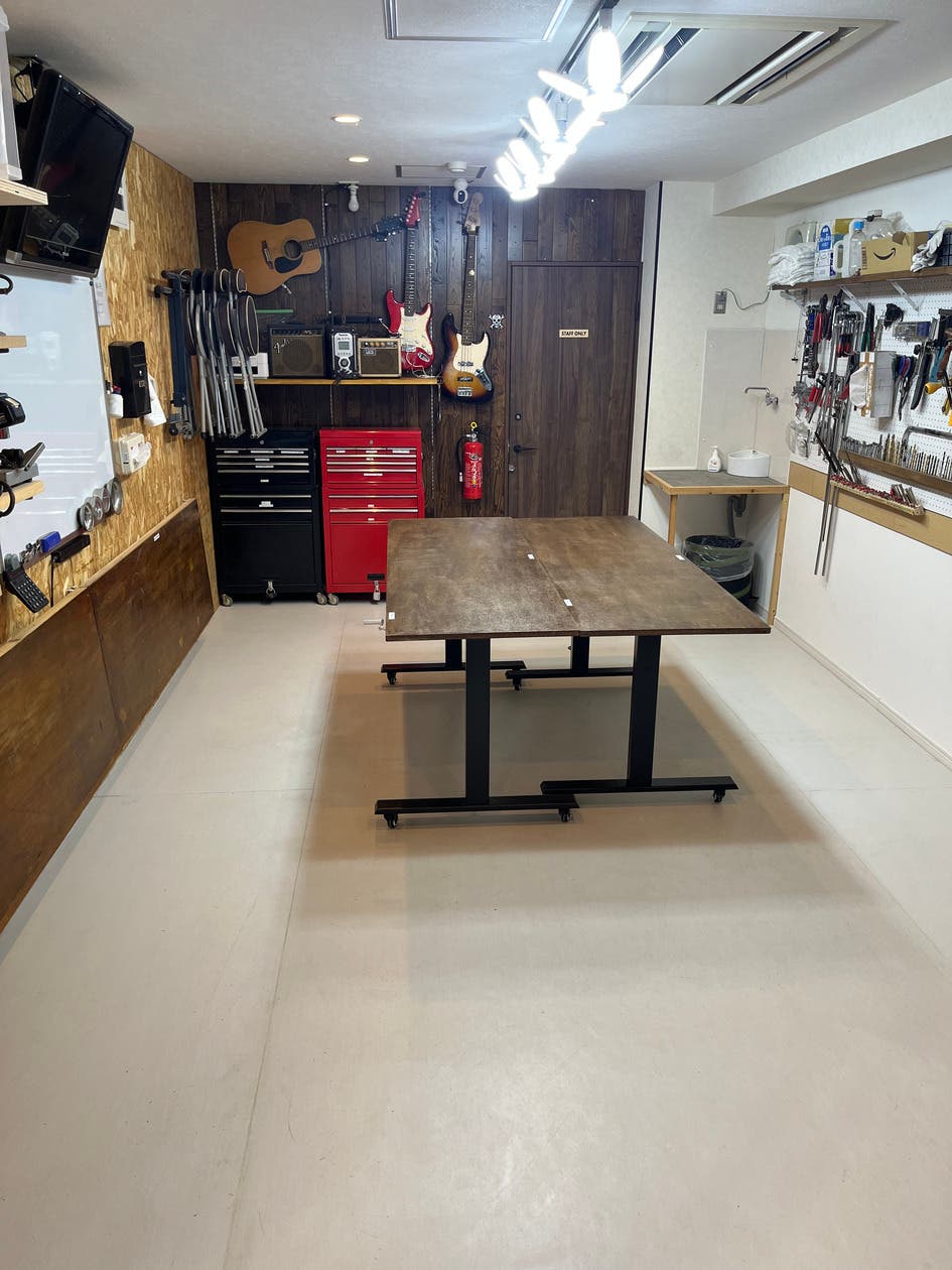 リニューアルオープン　麻布十番路面店　DIY 工具が自由に使えてギターの練習も出来る多目的スペースの写真6