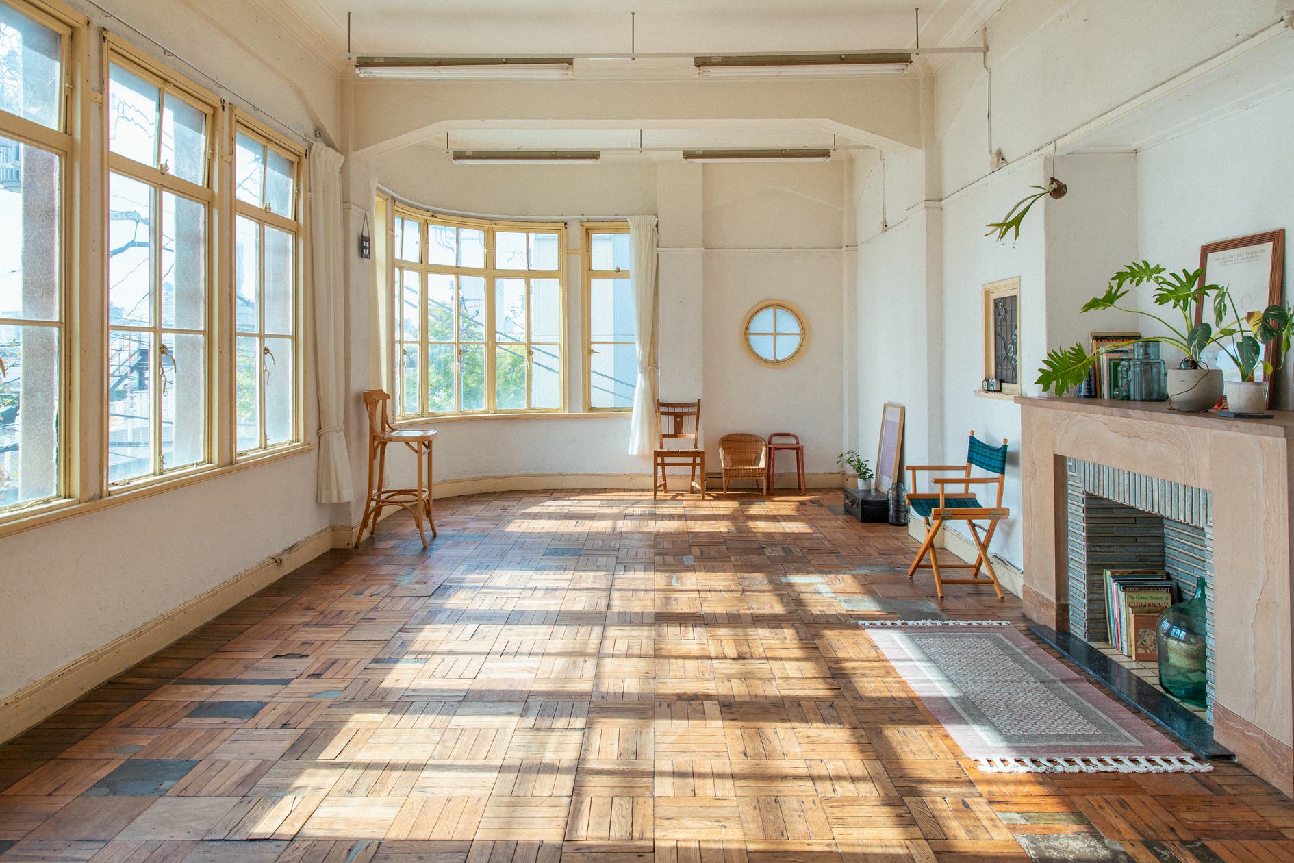 【大阪港駅徒歩5分/無料駐車場１台あり】南向き窓で明るい☀️展示会やワークショップにも！！の写真1