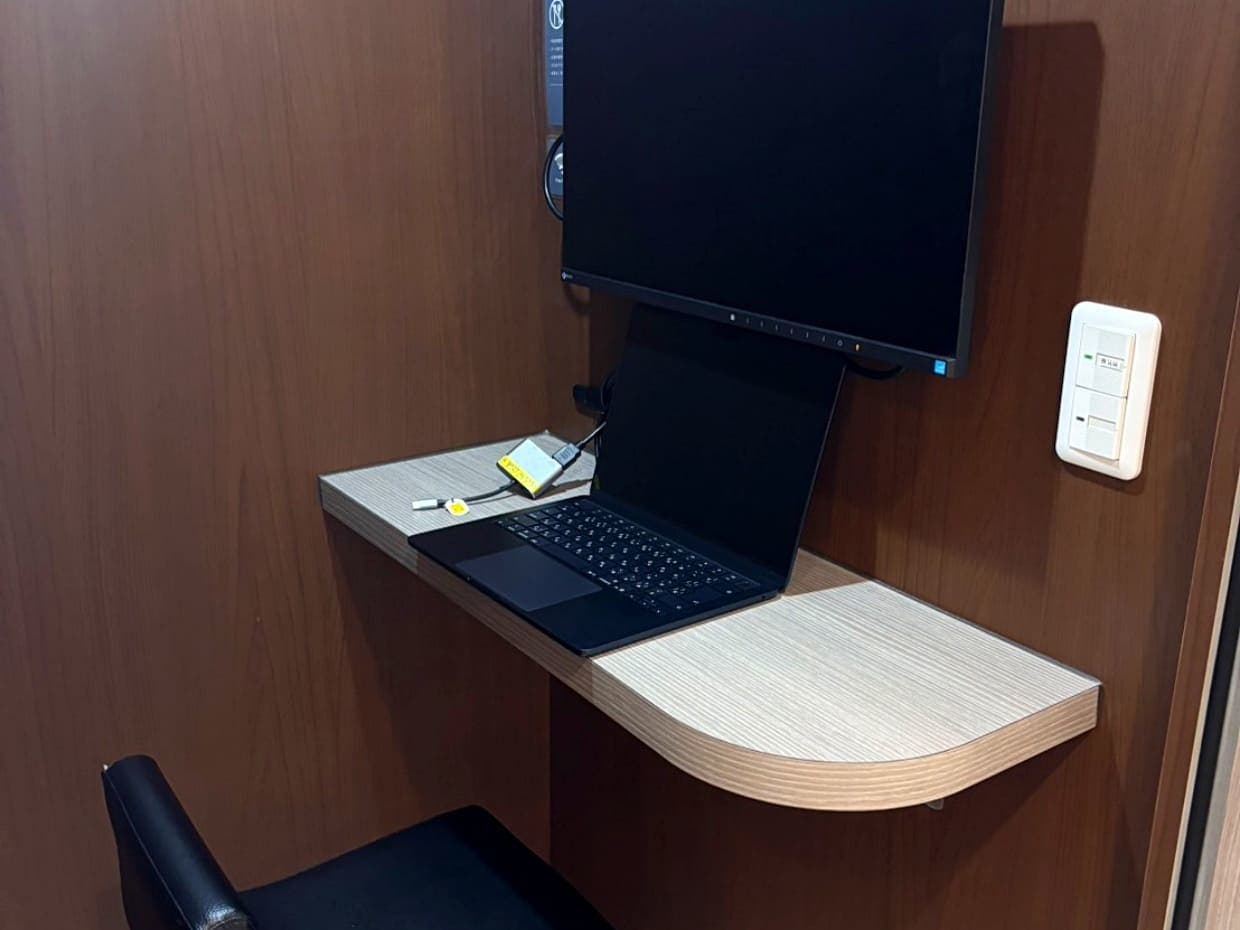 名古屋会議室 プライム テレワークブース【名古屋駅4分・無料Wi-Fi・1名個室・プライムセントラルタワー名古屋駅前店】の写真4