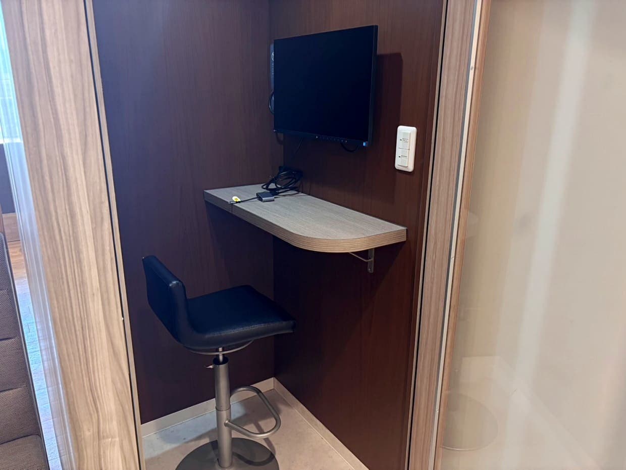 名古屋会議室 プライム テレワークブース【名古屋駅4分・無料Wi-Fi・1名個室・プライムセントラルタワー名古屋駅前店】の写真5