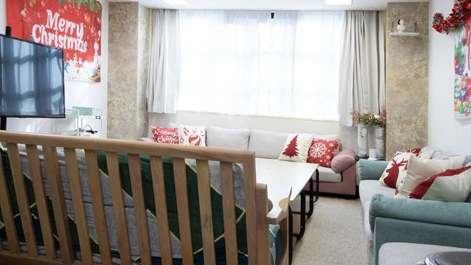 クリスマス🎅🎄新宿御苑前駅徒歩4分 広々としたパーティルーム 💛女子会💚推し活💗 📺55インチ大型テレビの写真8