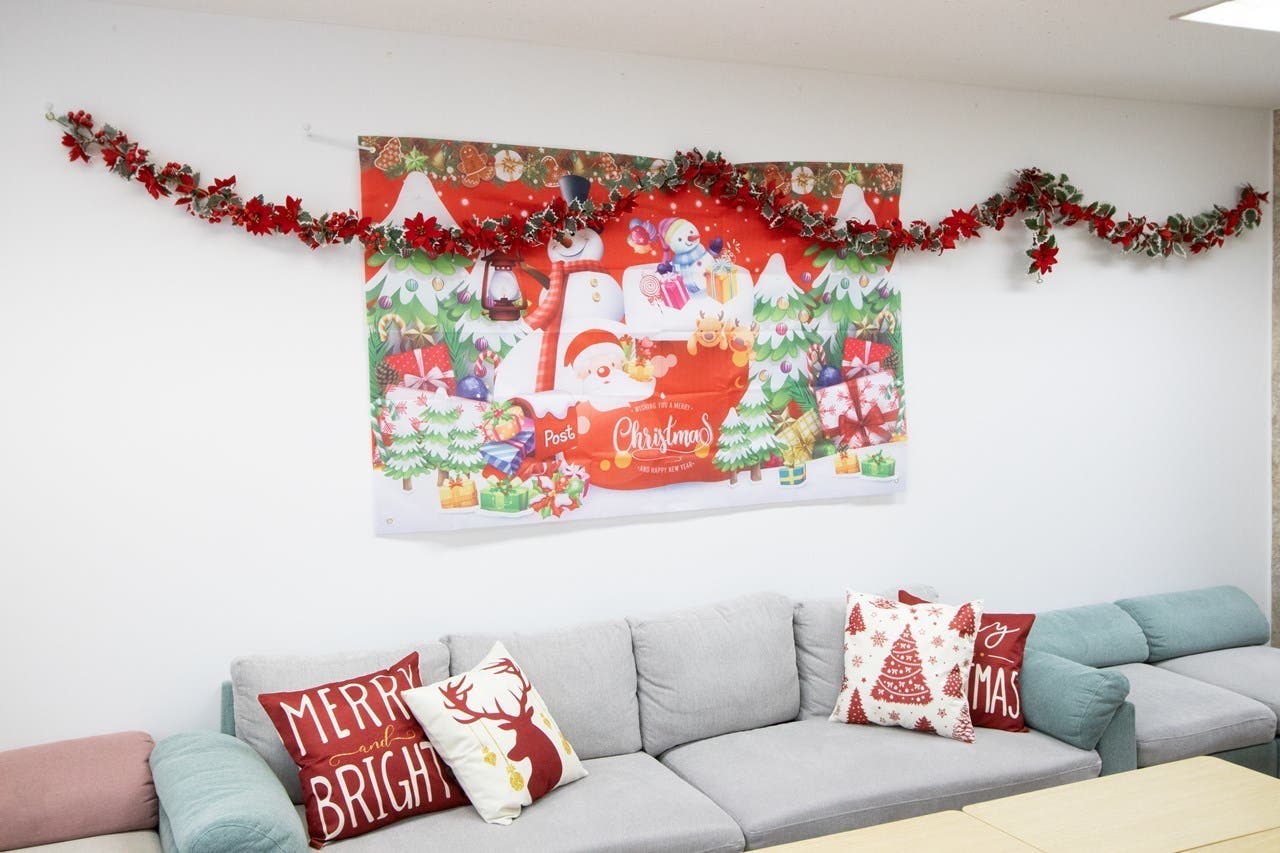 クリスマス🎅🎄新宿御苑前駅徒歩4分 広々としたパーティルーム 💛女子会💚推し活💗 📺55インチ大型テレビの写真10