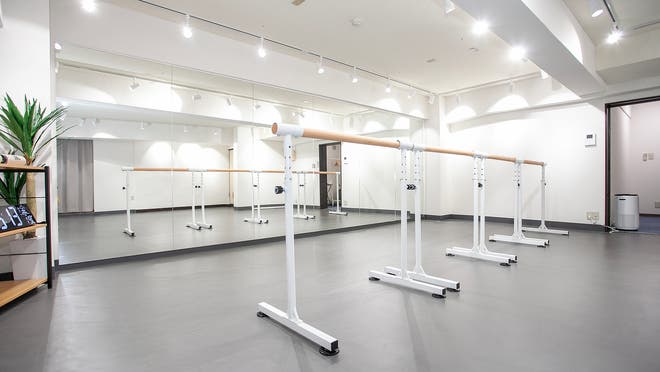 11月NEW【高田馬場5分】66㎡ リノリウム/バレエバー/施術ベット8台/1F/ダンス・ポージング・ヨガ・ピラティス・撮影等の写真4