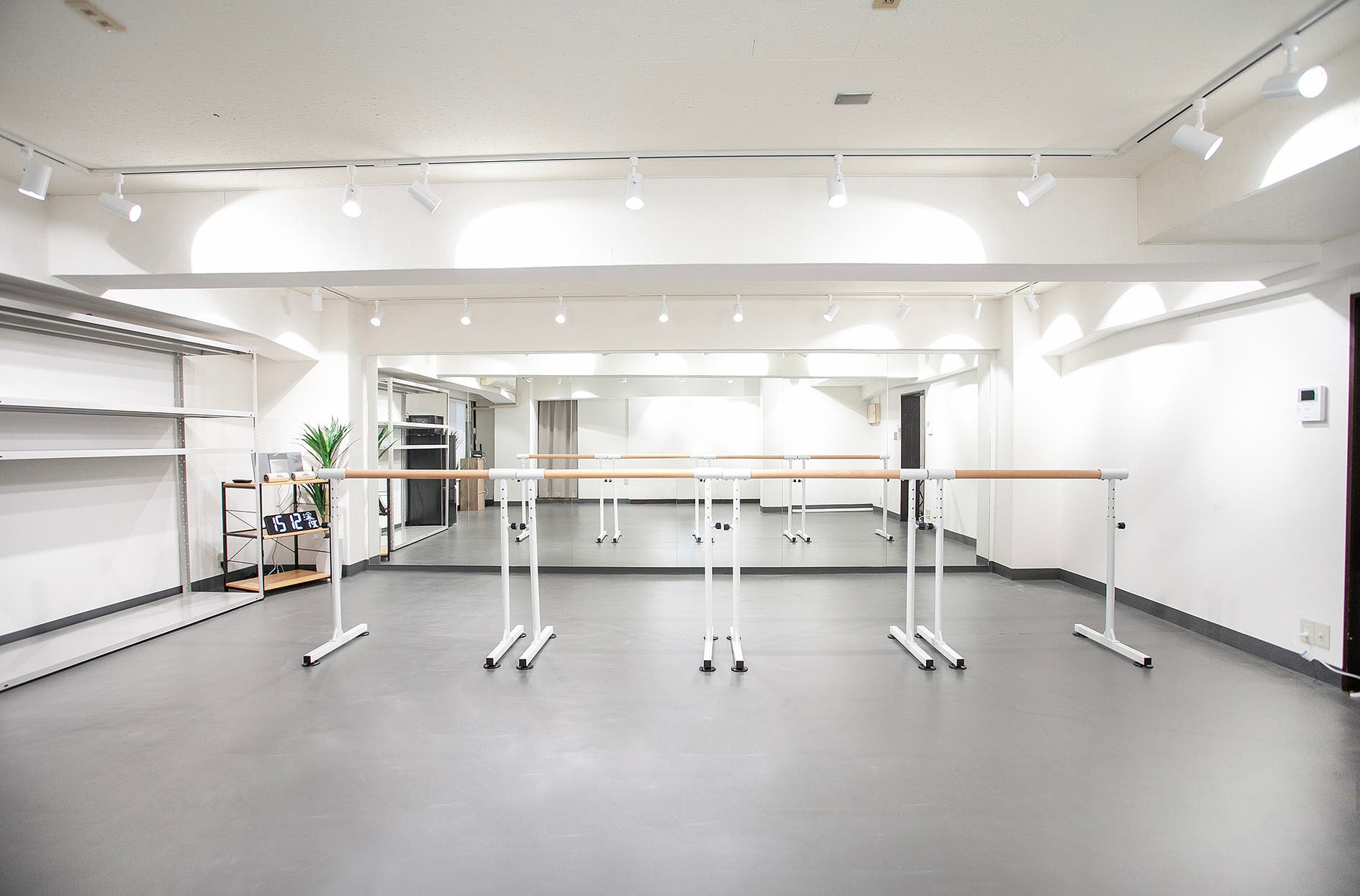 11月NEW【高田馬場5分】66㎡　リノリウム/バレエバー/施術ベット8台/1F/ダンス・ポージング・ヨガ・ピラティス・撮影等の写真12