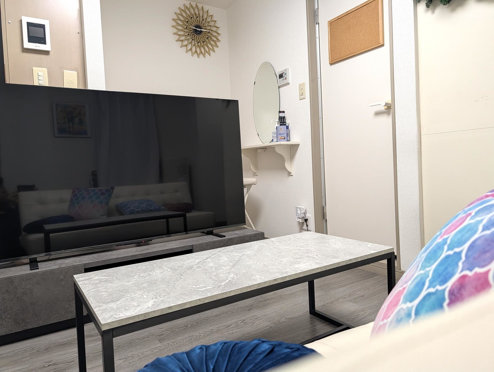 パーティルーム 市川駅2分｜65型4Kで映画鑑賞◎｜クリスマス🎄/おうちデート/女子会/推し活/誕生日会/忘年会/クリスマス会の写真10