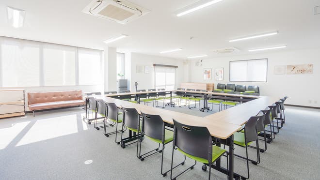 🥳【新大阪駅徒歩3分】最大50名/大画面モニタ/マイク2本無料設備充実!貸し会議室・研修セミナーに!の写真14