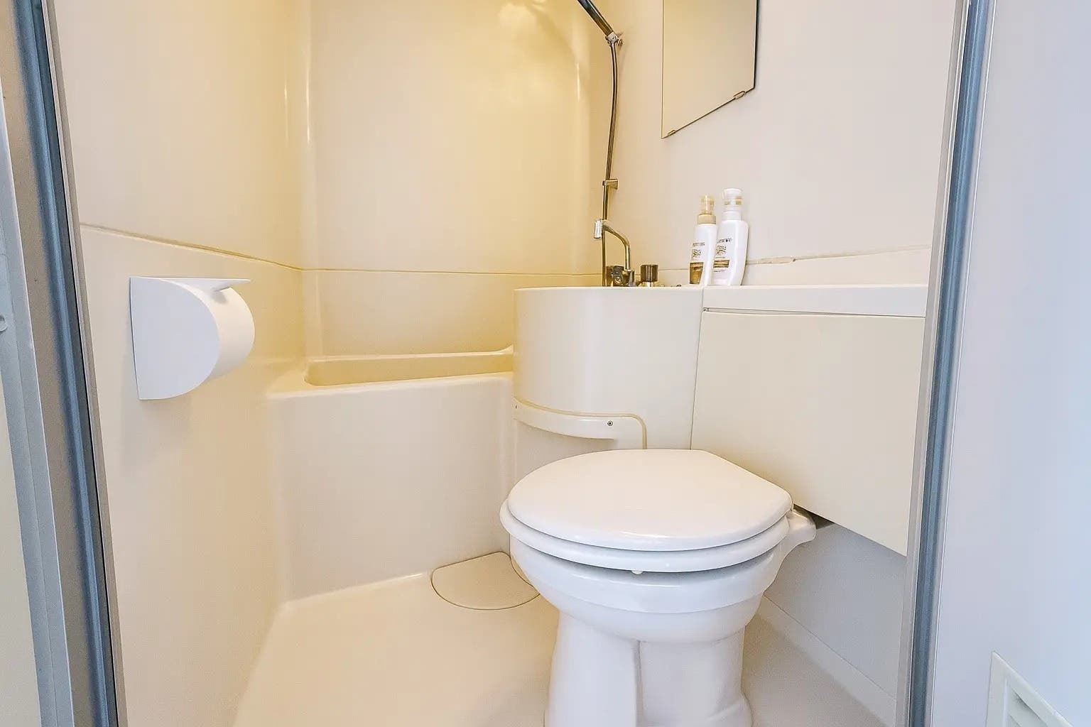 今池駅徒歩4分🚶ボドゲ10種類✨映画見放題📺24時間365日利用OK🏪高速Wifi✨の写真22