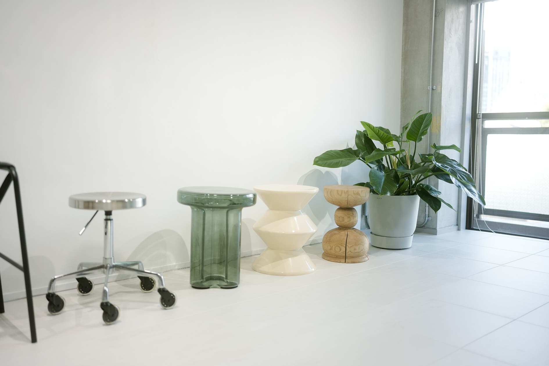 参宮橋・南新宿６分｜白壁木コンクリ二面｜撮影・ワークショップ・展示の写真2