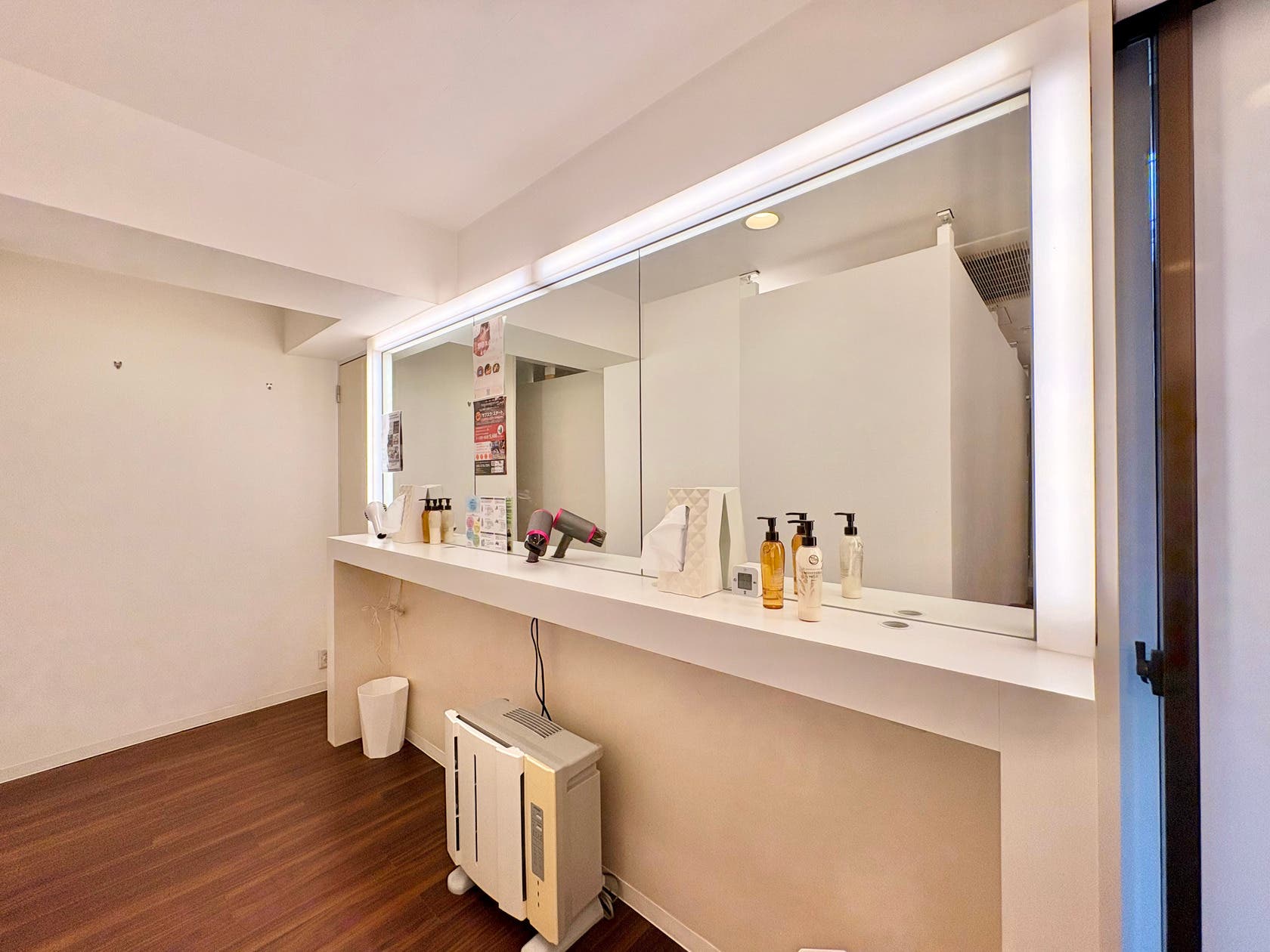 【代官山7分/渋谷10分】2面大型鏡計約14m／広々55㎡超スタジオでダンス・ポージング・ヨガ・演劇・撮影などにおすすめ☆の写真17