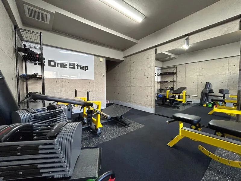 【代々木駅7分】1日1回スタッフ完全清掃のハイクオリティレンタルジムの写真2