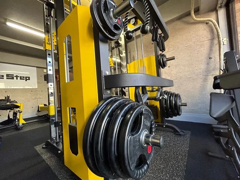 【代々木駅7分】1日1回スタッフ完全清掃のハイクオリティレンタルジムの写真4