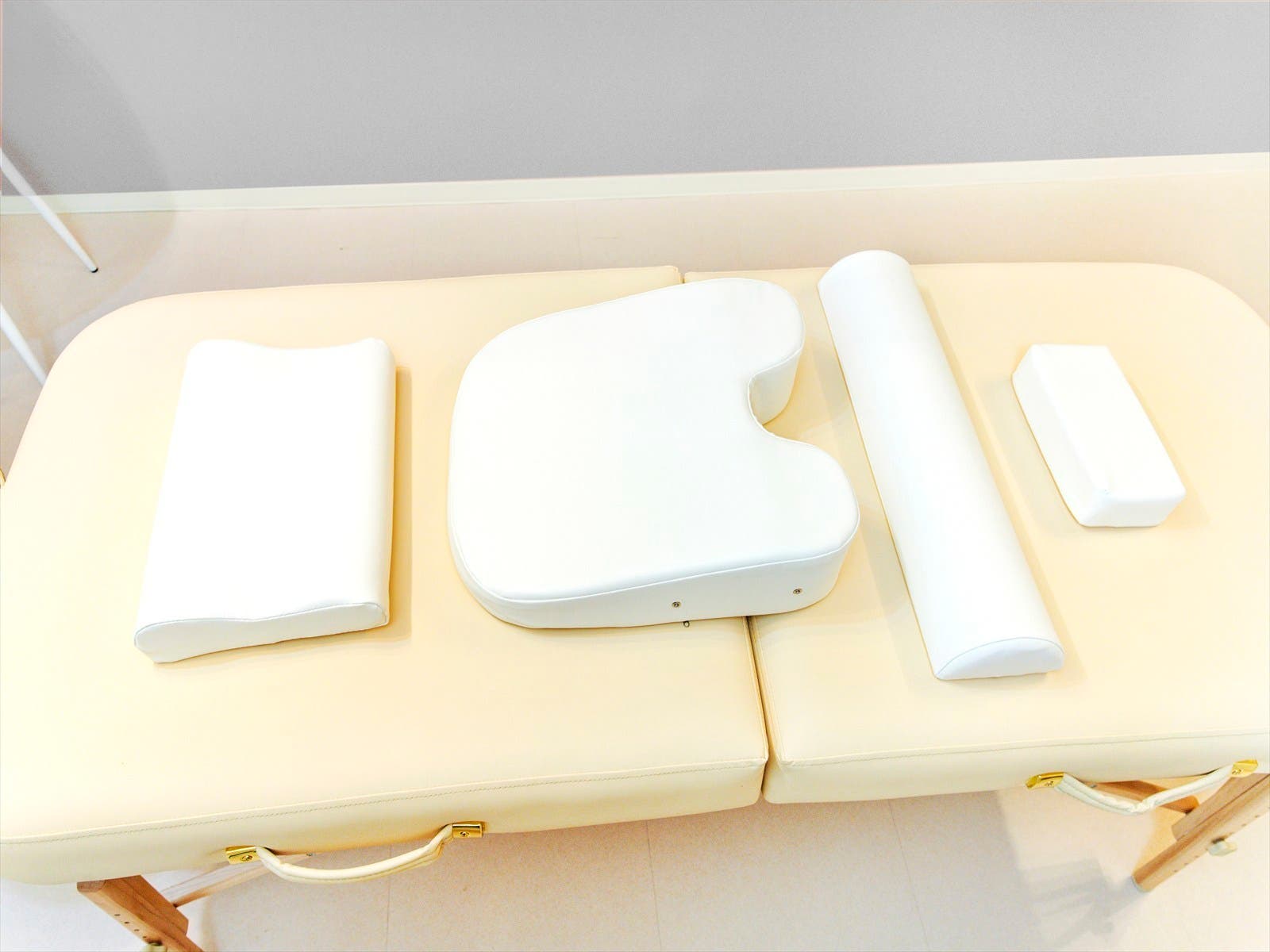 【✨New✨特別価格】＜六本木の隠れ家＞完全個室サロン/ペーパーシーツ・マクラカバー無料/プロ仕様ベッド/メイク台完備の写真20