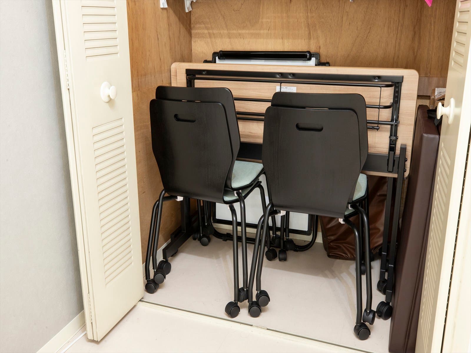 【✨New✨特別価格】＜六本木の隠れ家＞完全個室サロン/ペーパーシーツ・マクラカバー無料/プロ仕様ベッド/メイク台完備の写真25