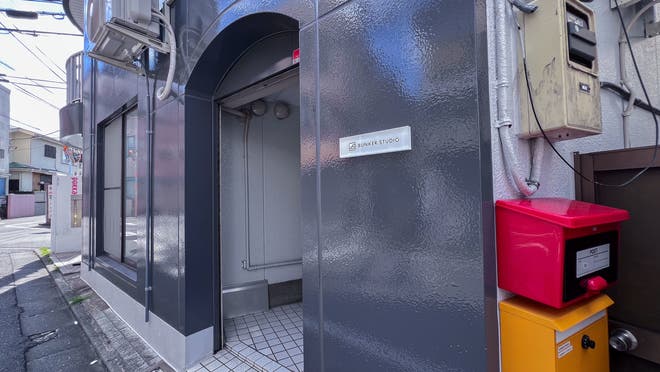 【南阿佐ケ谷駅/徒歩7分】豊富な無料機材!1時間から利用できる防音地下スタジオ|商用利用OK・撮影・インタビュー収録に最適の写真15