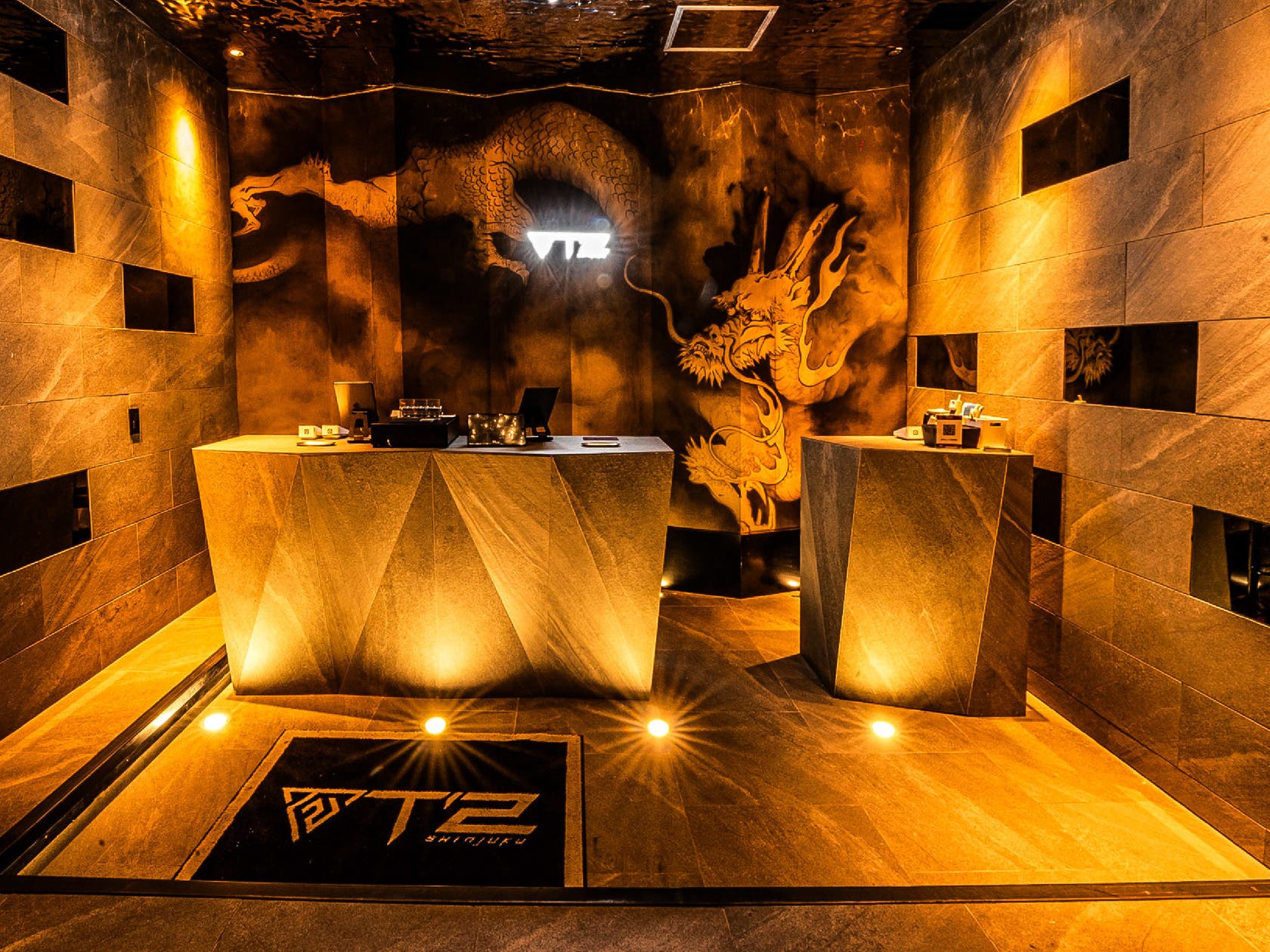 T2 SHINJUKU 新宿 新宿駅直結で1フロア総面積300坪以上、天井高7m、収容キャパシティ1,000人の新宿最大級クラブの写真12