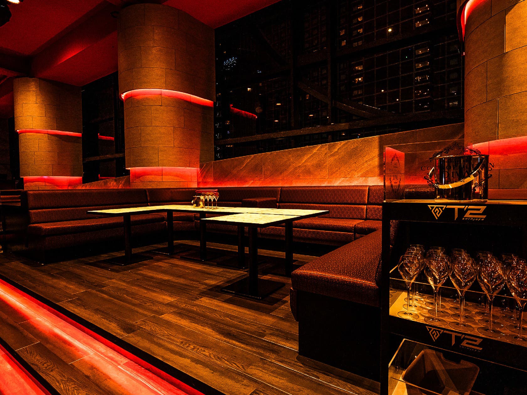 T2 SHINJUKU 新宿 新宿駅直結で1フロア総面積300坪以上、天井高7m、収容キャパシティ1,000人の新宿最大級クラブの写真14