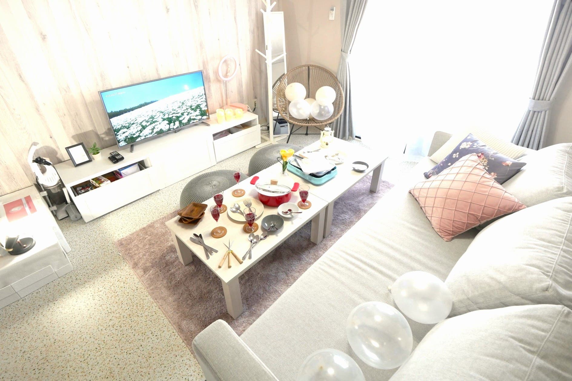 川崎駅３分🚶‍♀️ツリー設置🎄カップル｜女子会｜ママ会｜誕生日会｜推し会｜オフ会｜歓送迎会｜おしゃべり｜リモートワークの写真1