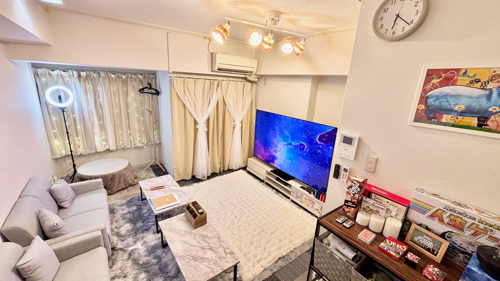 新大阪駅すぐ／24時間利用可／室内防犯カメラ無し／75インチドデカTV📺ドルビー音質♬　映画🎞️押し活💛の写真1