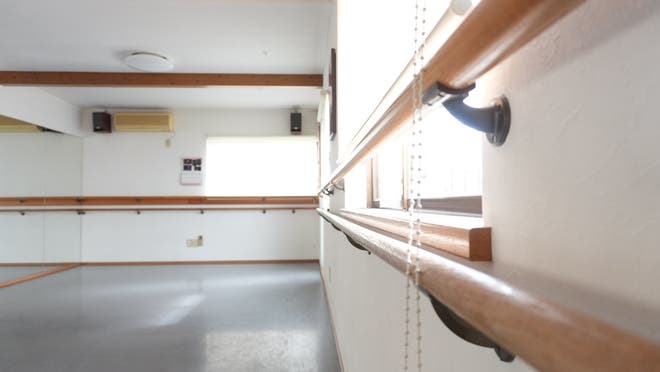 【平塚】タップ・フラメンコOK!2面鏡&プロ仕様の床で本格ダンス練習|撮影や演劇にもの写真5