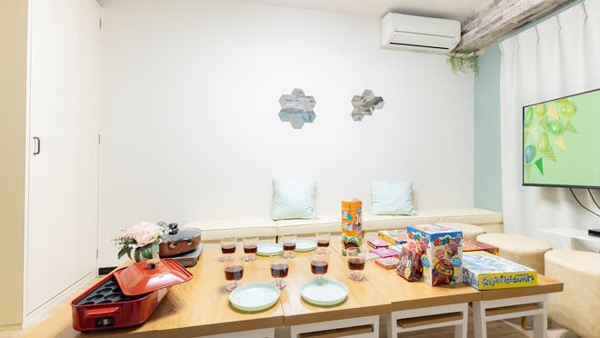 NEW🎉最大25名🉐梅田駅徒歩5分🌟24h🈺パーティ🎉飲み会🍻女子会💓タコパ🐙推し活✨ゲーム🎮kitty梅田の写真6