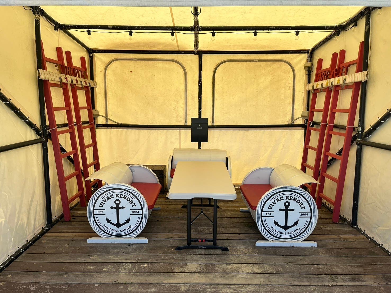 レッドブース　　約65㎡の写真2