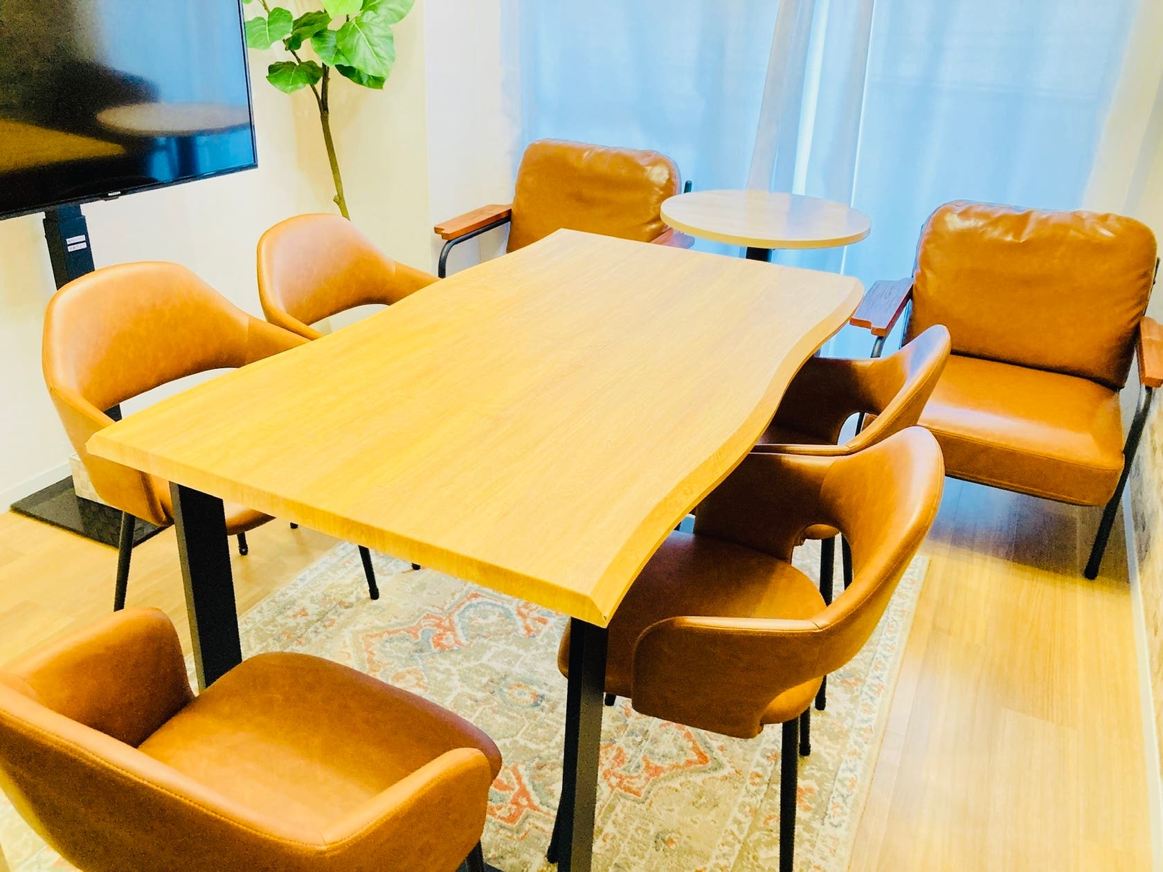 ✨広島駅南口近✨祝オープン｜優良ホストスペース｜完全個室｜無料Wifi｜撮影｜テレワーク｜勉強会｜自習の写真2