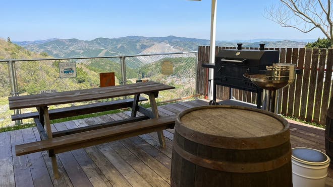 ブルーブース 約108㎡の写真1