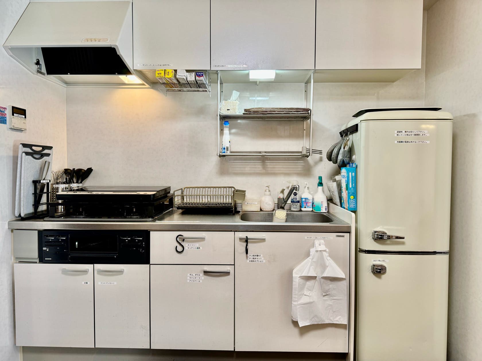 名駅近く⭐️最大20名🌸広いキッチン🍳女子会🩷ママ会にピッタリ♪100インチの大型プロジェクターで推し活も🎥の写真10