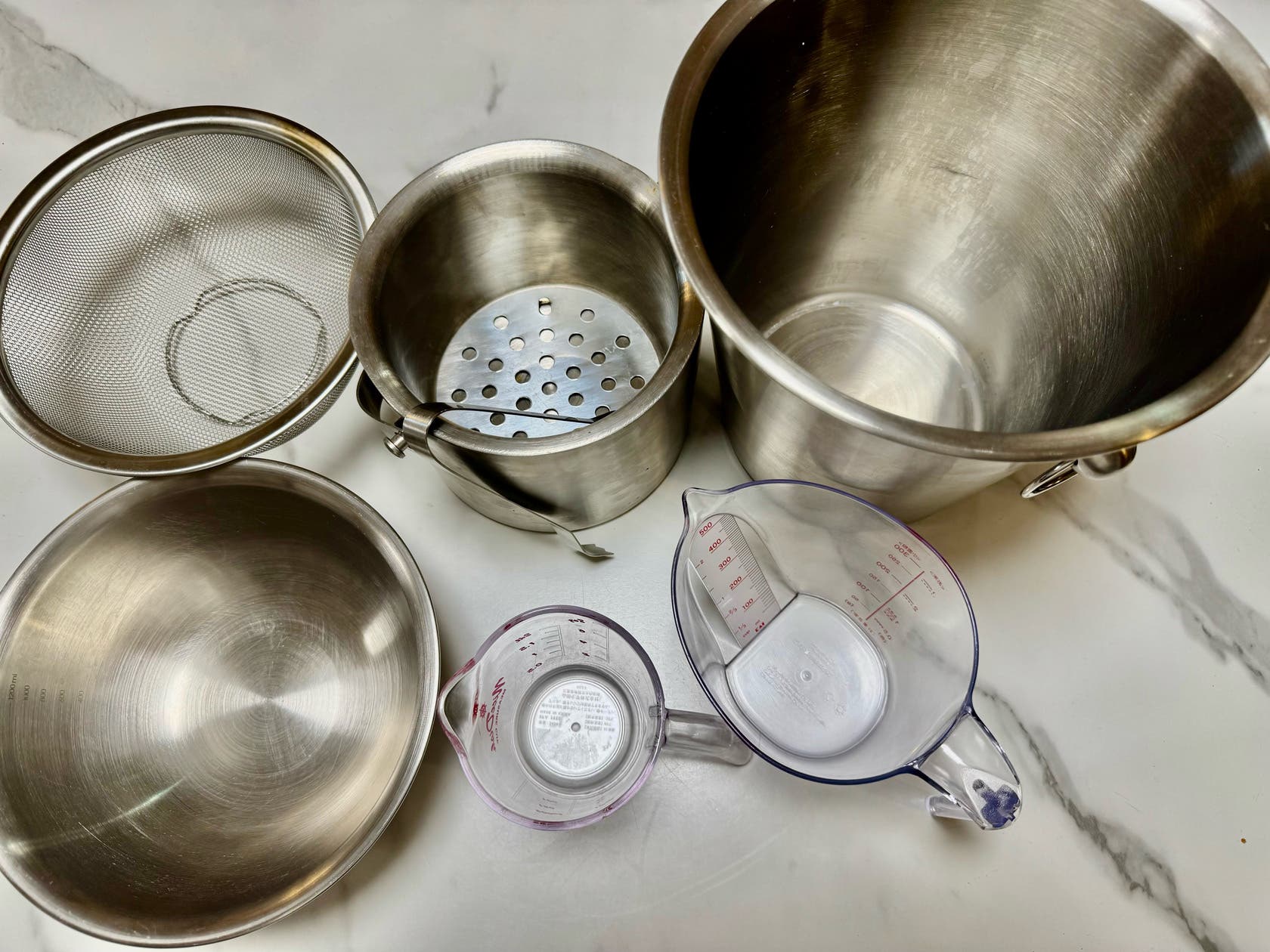 名駅近く⭐️最大20名🌸広いキッチン🍳女子会🩷ママ会にピッタリ♪100インチの大型プロジェクターで推し活も🎥の写真18