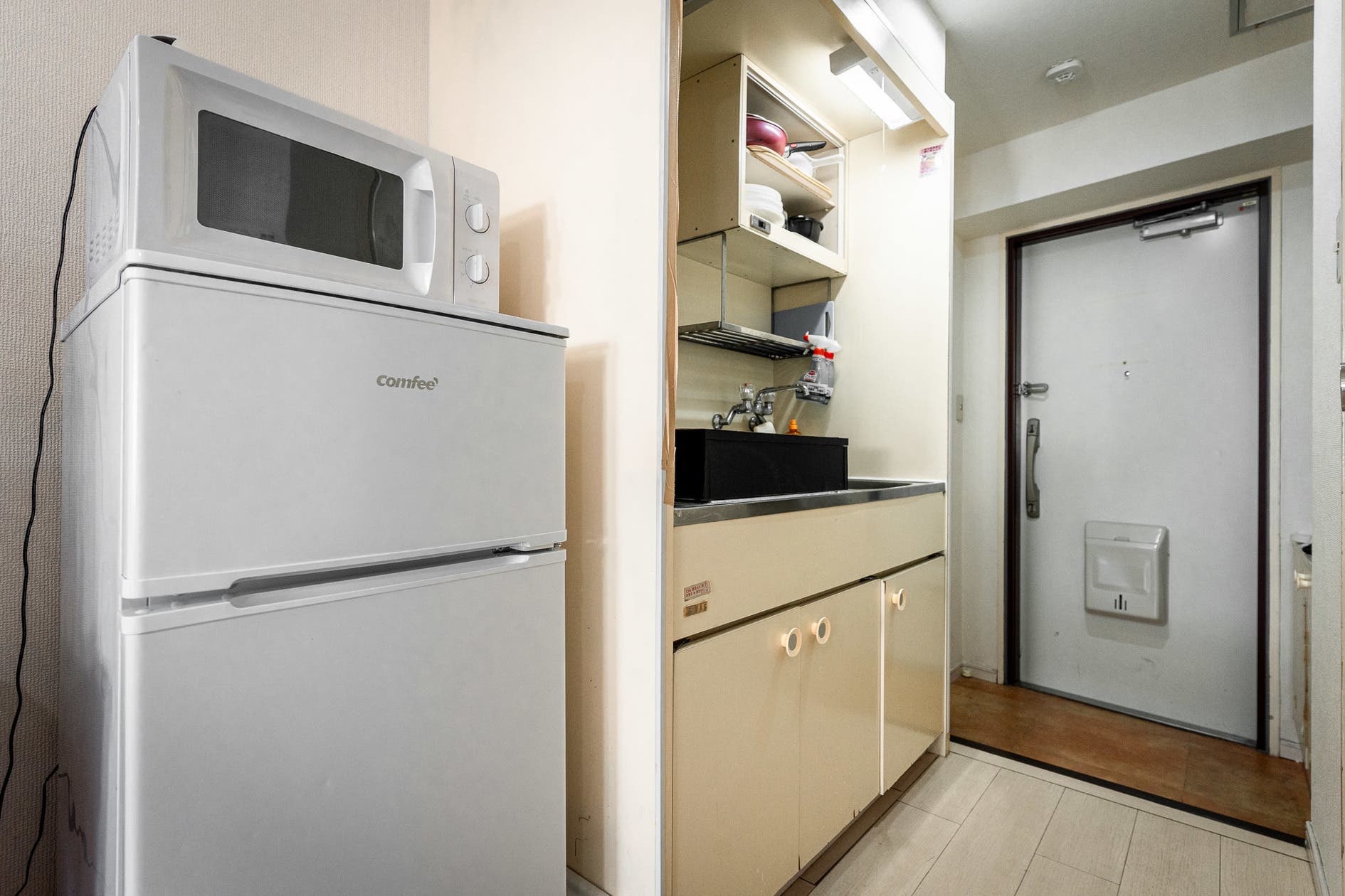 渋谷駅徒歩5分🚶‍♂️白×ピンクのガーリー空間🎀女子会・推し活に最適✨最大15名🍃自然光◎撮影可📸忘年会・クリスマス✨の写真22