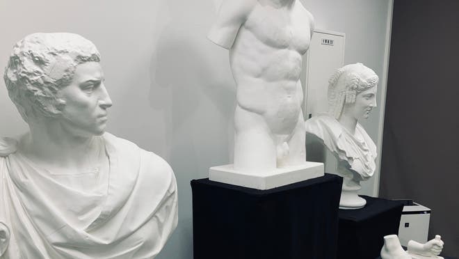 新宿御苑前駅2番出口から徒歩5分の石膏デッサンスペース 『A席』の写真4