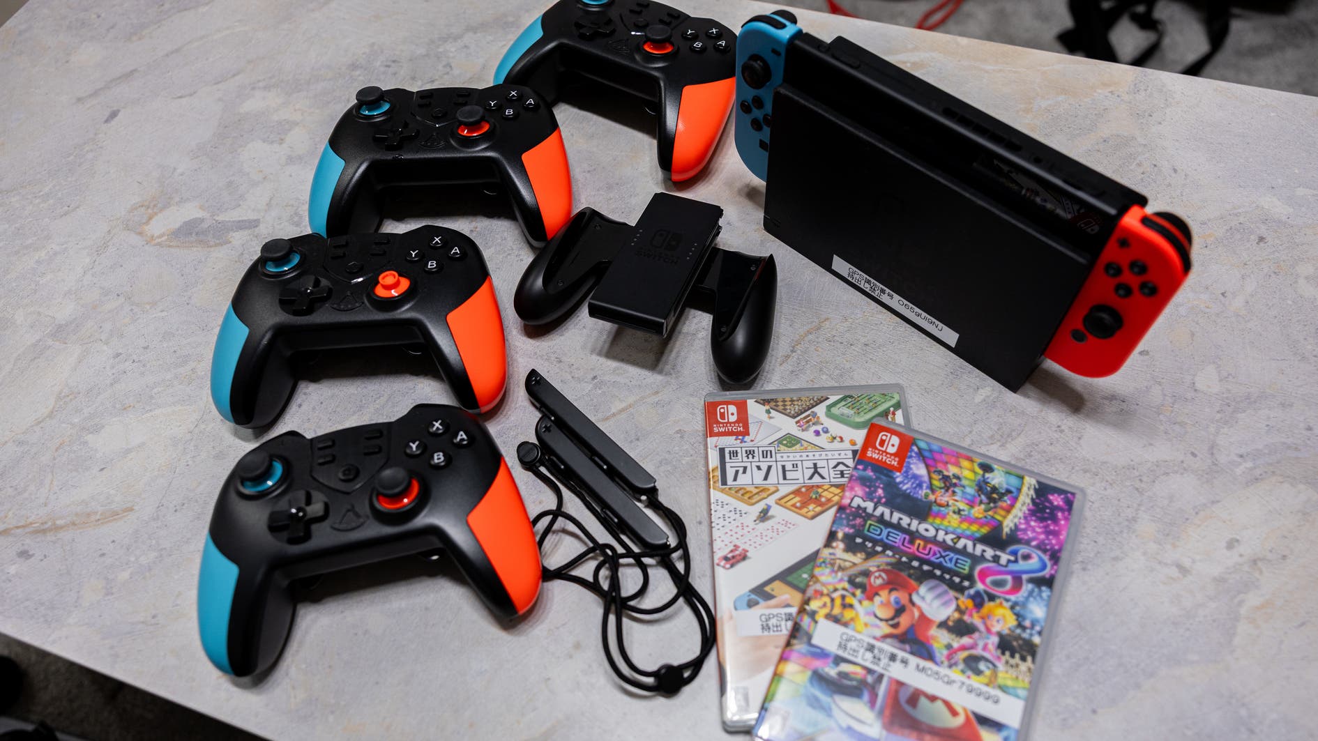 《ルミ南森町》梅田・南森町すぐ商店街の中で楽々♡プロジェクター🎬24時間営業🕐ごみ捨て無料！おうちデート♡女子会♡の写真4