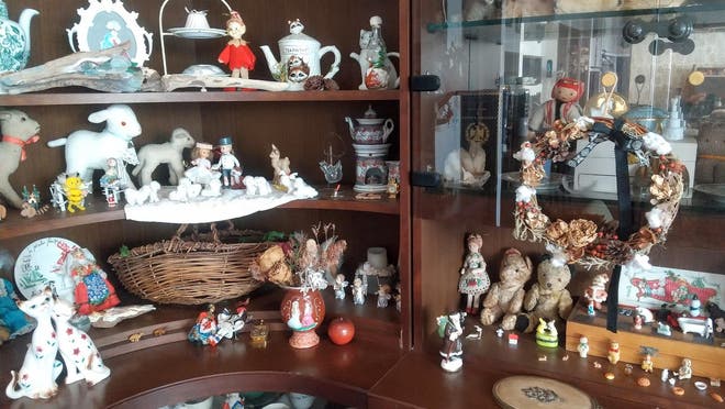 かわいい雑貨がいっぱいの、絵本の世界のような癒し空間。12月はムード満点のクリスマス装飾でお迎えします。の写真7