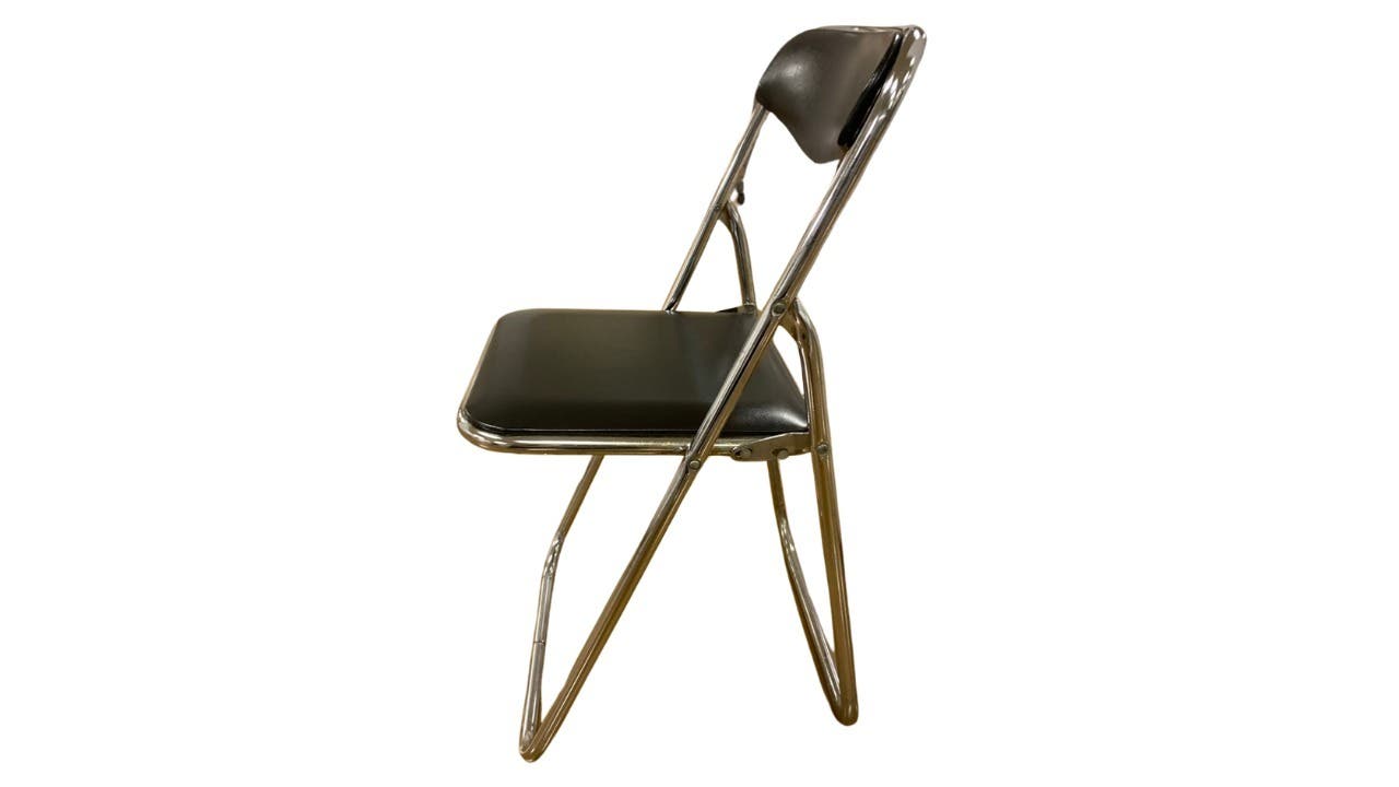 パイプ椅子の画像1