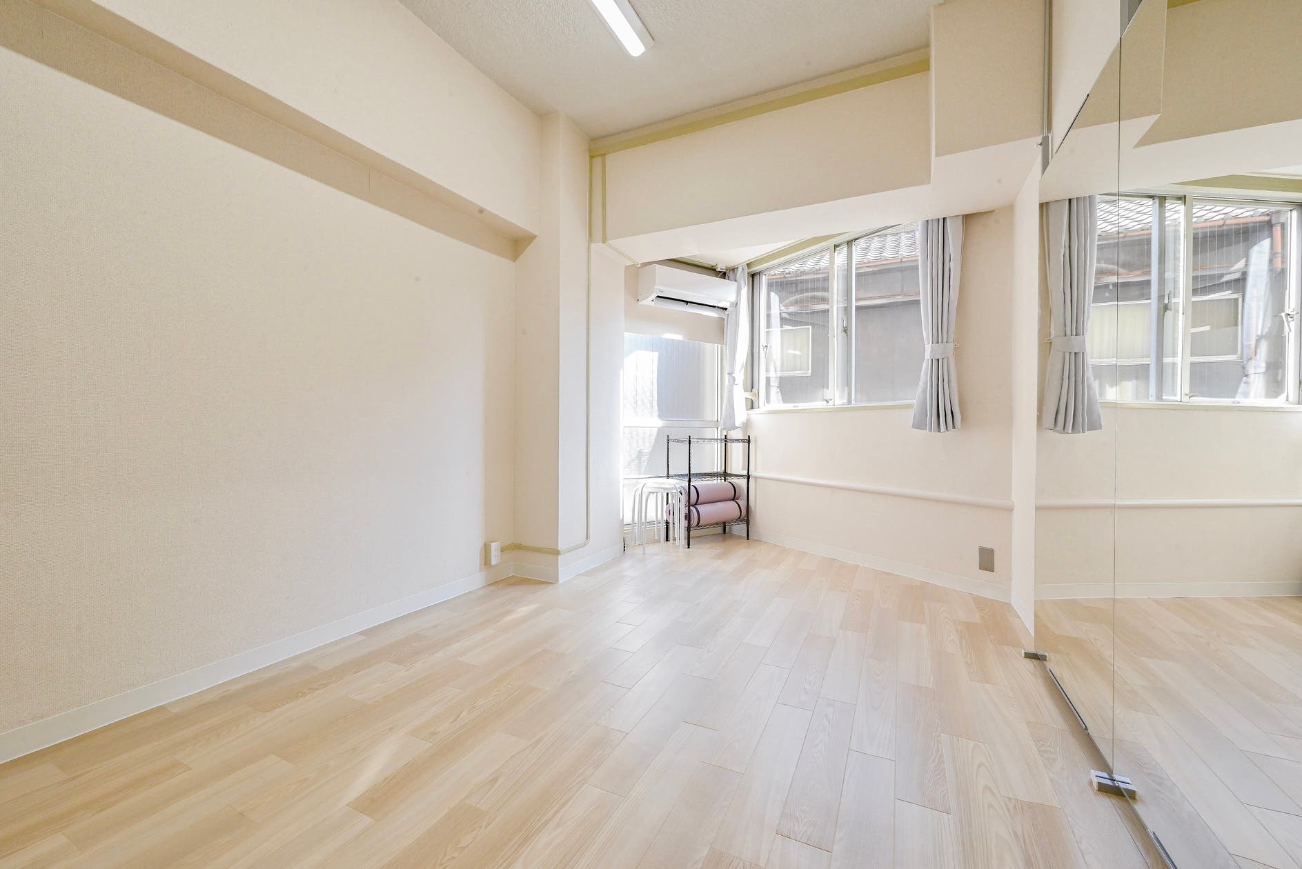 【名古屋駅/徒歩5分🚃】✨️レンタルスタジオ✨️《17㎡》🧸𝑵𝑬𝑾-𝙊𝙋𝙀𝙉🧸ダンス・バレエ・ヨガ・レッスンの写真3